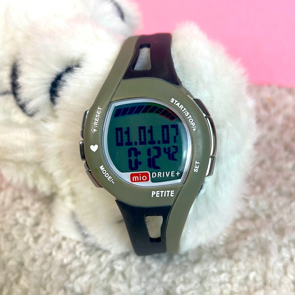 Mio Physi-Cal Drive Watch Timer Calorie Counter - Gem